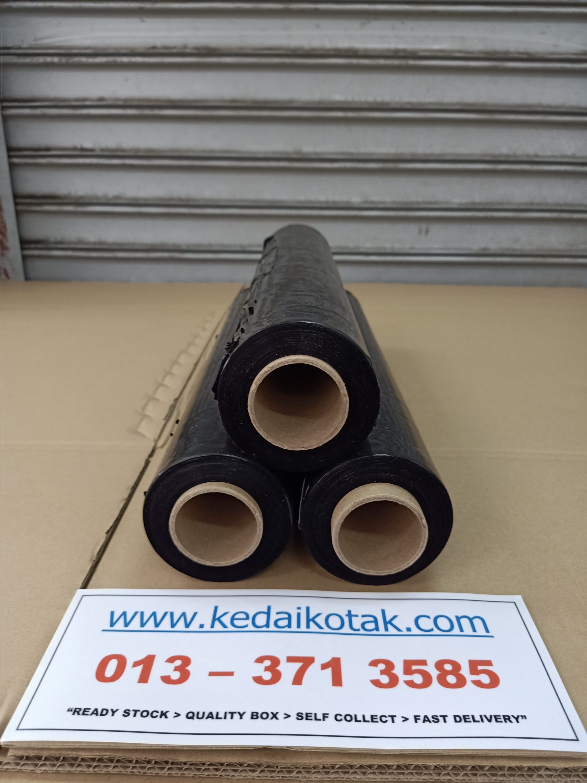 PL-14 : PLASTIC WRAPPING HITAM (BLACK STRETCH FILM) – KedaiKotak.com