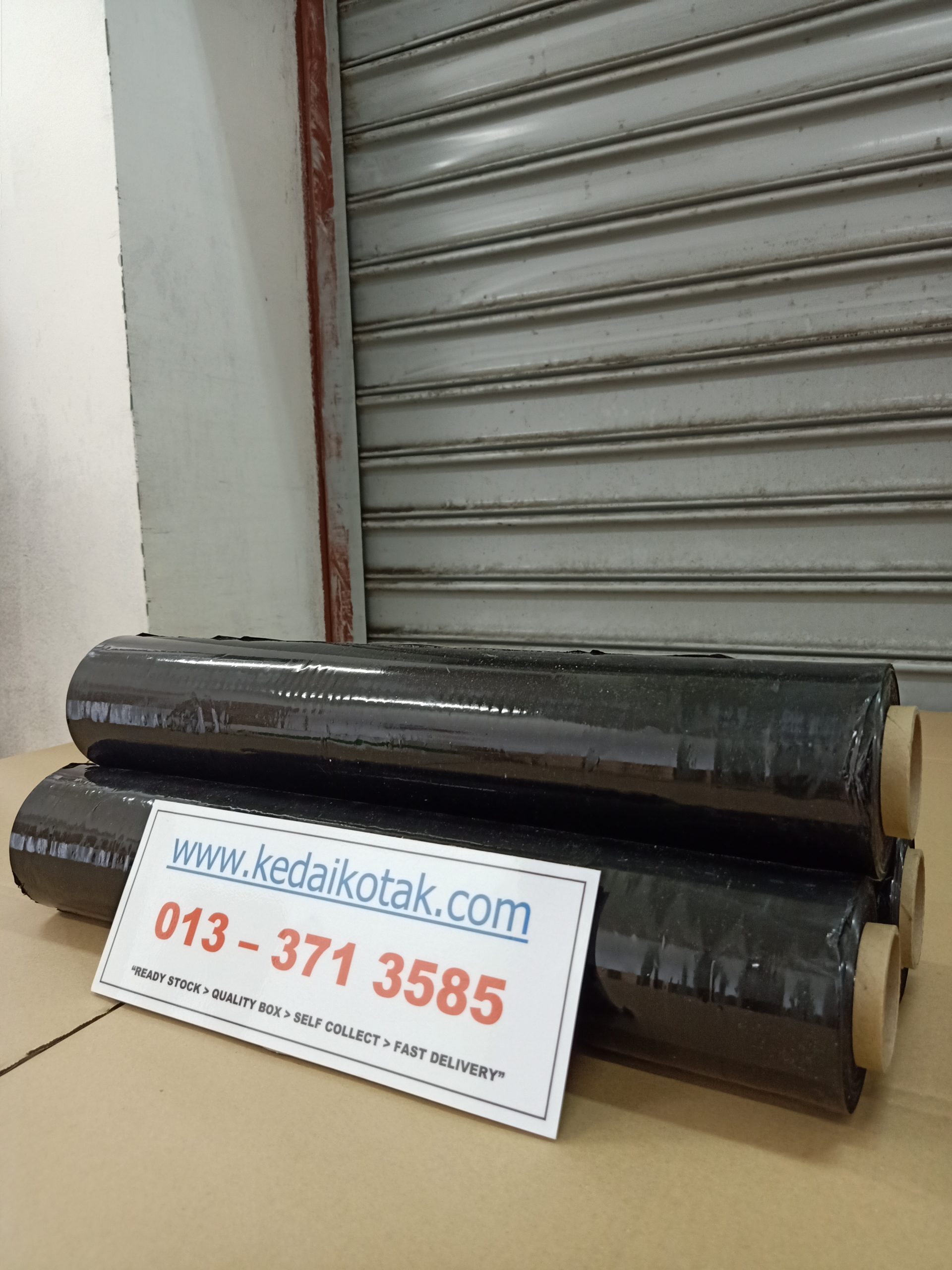 PL-14 : PLASTIC WRAPPING HITAM (BLACK STRETCH FILM) – KedaiKotak.com
